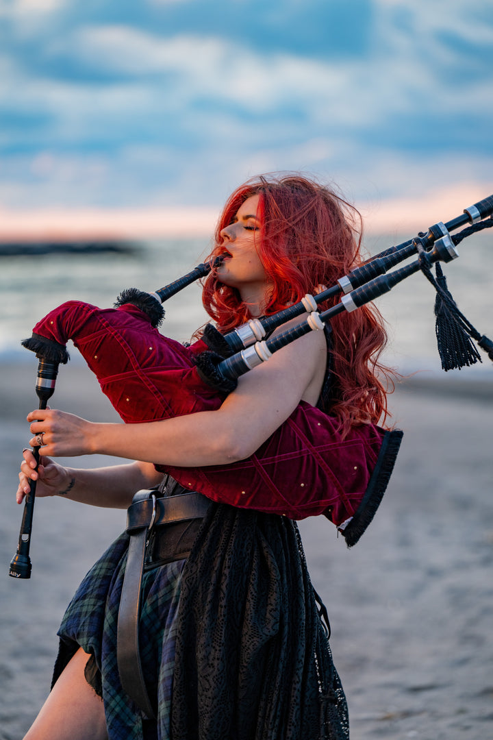 Ally the Piper